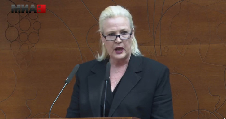 Aggeler: Pressures on judiciary must stop so judges can practice law